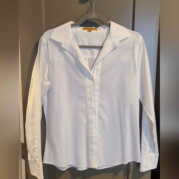 Alex Marie | Tops | Alex Marie Wrinkle Free Stretch White Shirt Size ...
